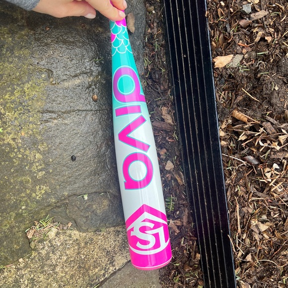 Louisville Slugger | Other | Louisville Pink And Green Softball Bat ...